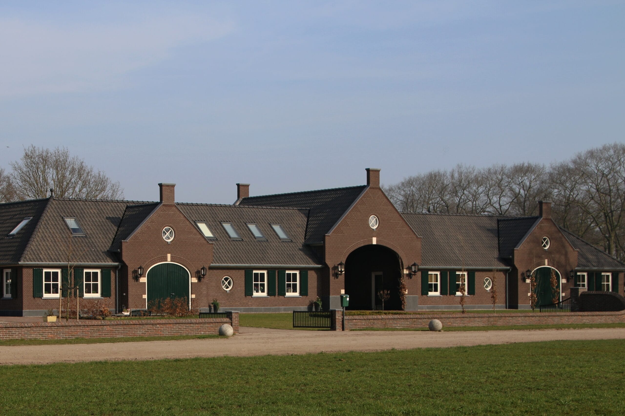 Contact | Holstud | Expert in paardenvoortplanting
